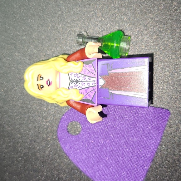 Lego | Toys | Lego New Sarah Sanderson Minifigure From Disney Hocus ...